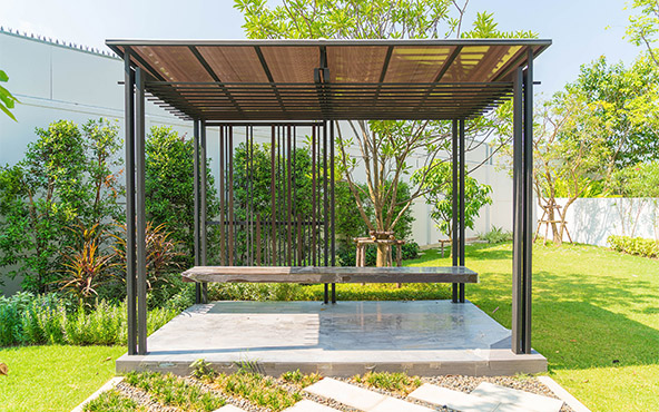 Showing off the Elegance and Practicality of Fly Over Pergola Designs ...